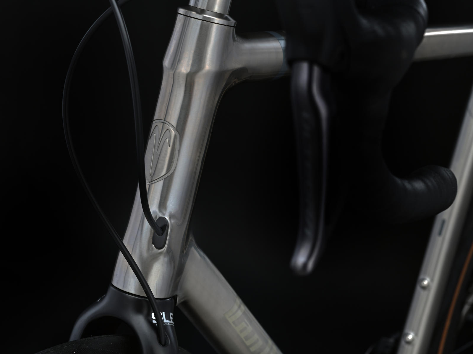 VAN NICHOLAS VENTUS TITANIUM ROAD BIKE DISC - Passion för välgjorda ...